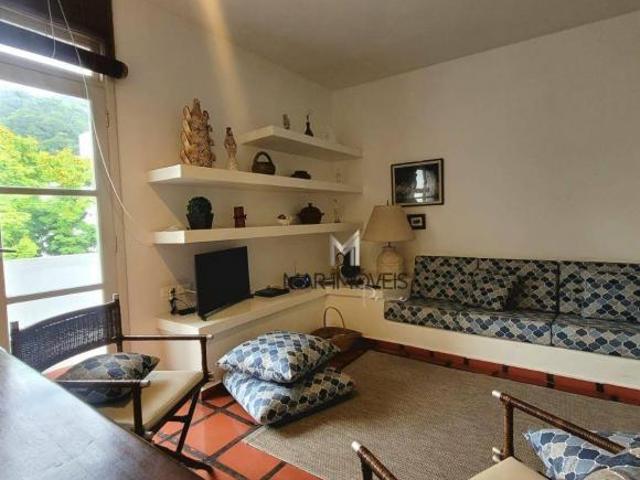 Apartamento à venda na praia das Pitangueiras em Guarujá Mar Imóveis Prime