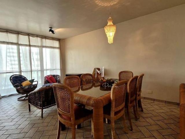 Apartamento à venda na praia das Pitangueiras em Guarujá Mar Imóveis Prime