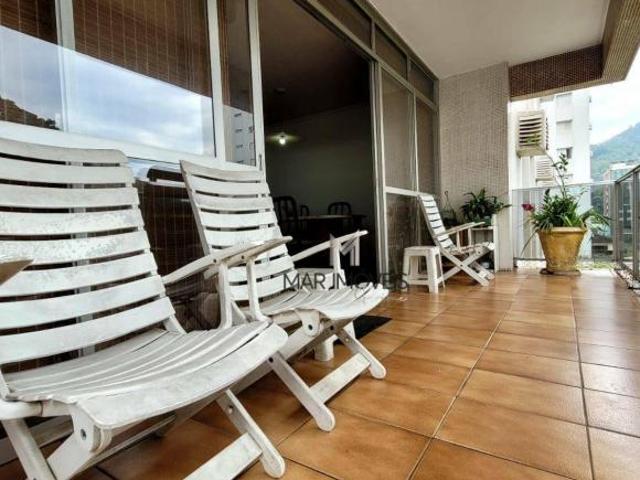 Apartamento à venda na praia das Pitangueiras em Guarujá Mar Imóveis Prime