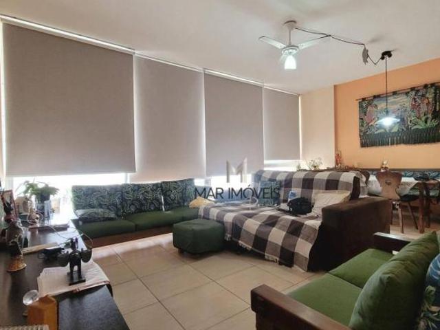 Apartamento à venda na praia das Pitangueiras em Guarujá Mar Imóveis Prime