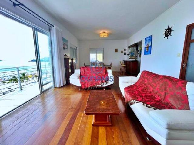 Apartamento à venda na Praia das Pitangueiras Frente total para o mar