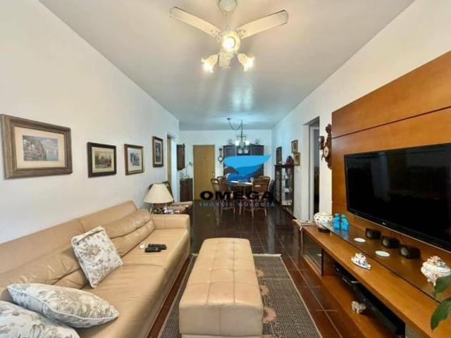 Apartamento à venda na praia das Pitangueiras no Guarujá I Omega Imoveis