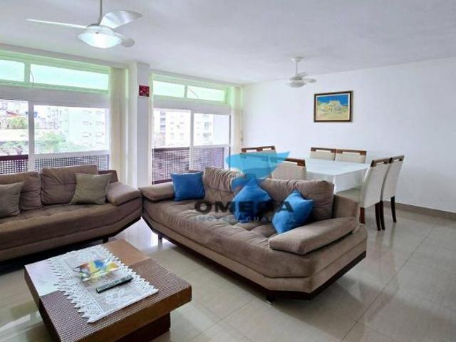 Apartamento à venda na praia das Pitangueiras no Guarujá I Omega Imoveis