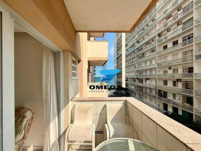 Apartamento à venda na praia das Pitangueiras no Guarujá I Omega Imoveis