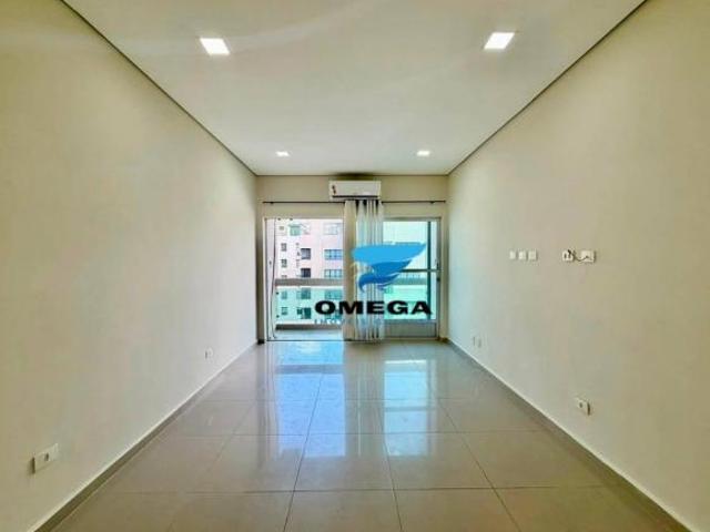 Apartamento à venda na praia das Pitangueiras no Guarujá I Omega Imoveis