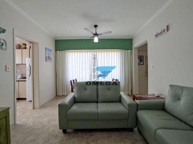 Apartamento à venda na praia das Pitangueiras no Guarujá I Omega Imoveis