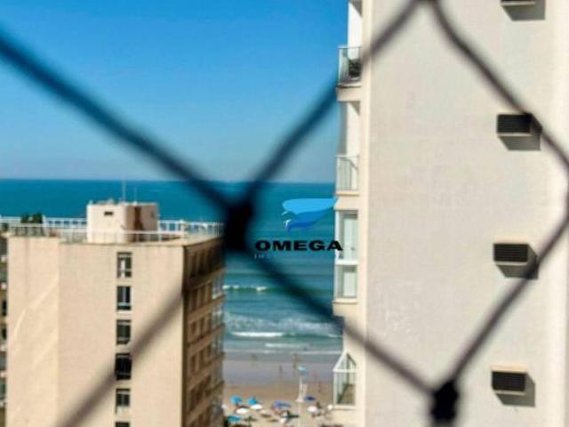 Apartamento à venda na praia das Pitangueiras no Guarujá I Omega Imoveis