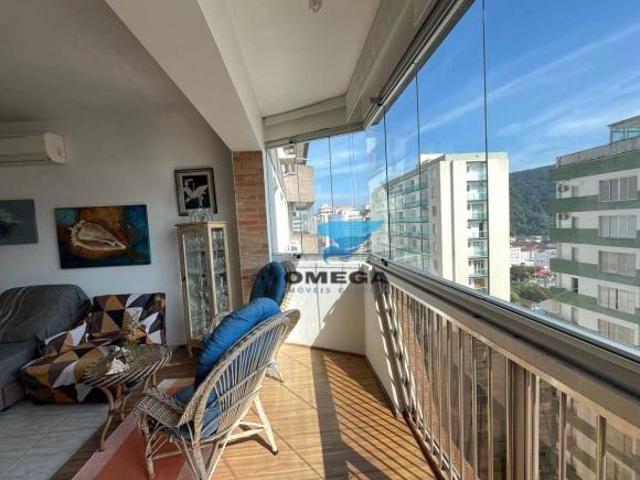 Apartamento á venda na praia das Pitangueiras no Guarujá I Omega Imóveis