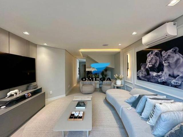 Apartamento à venda na Praia das Pitangueiras no Guarujá | Omega Imóveis