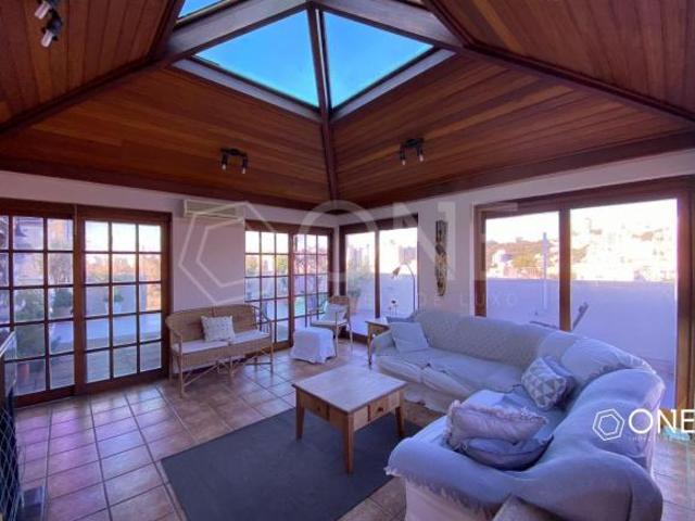 Apartamento à venda na Praia De Belas
