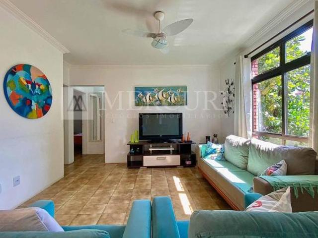 Apartamento à venda na Praia de Enseada em Guarujá