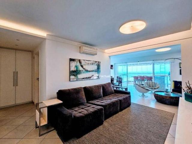 Apartamento à venda na Praia de Pitangueiras Guarujá /SP