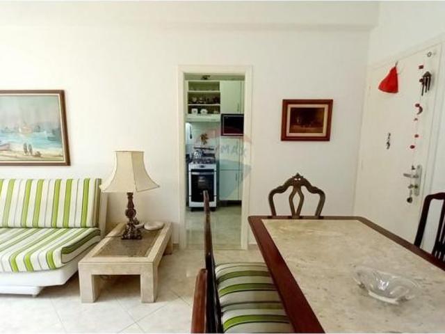 Apartamento a Venda na Praia de Pitangueiras Guarujá