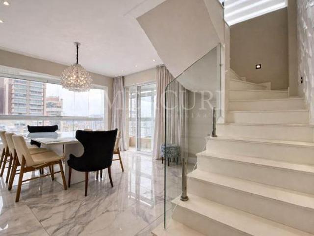 Apartamento à venda na Praia do Boqueirão em Santos
