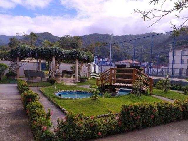 Apartamento à venda na Praia do Sapê