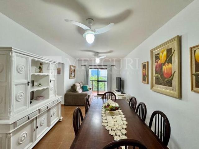 Apartamento à venda na Praia do Tombo em Guarujá