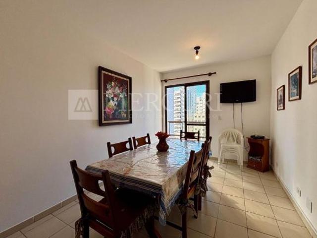 Apartamento à venda na Praia do Tombo em Guarujá