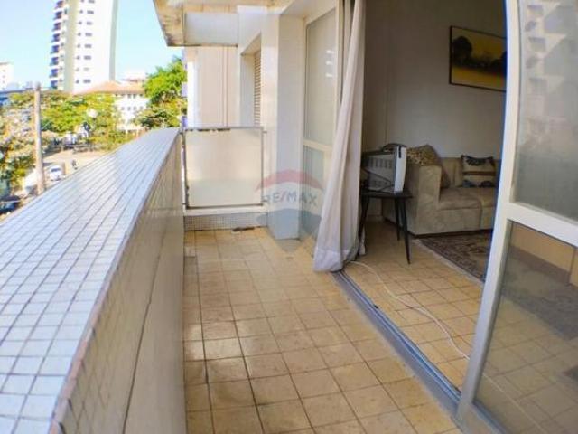 Apartamento à venda na Praia do Tombo Guarujá SP