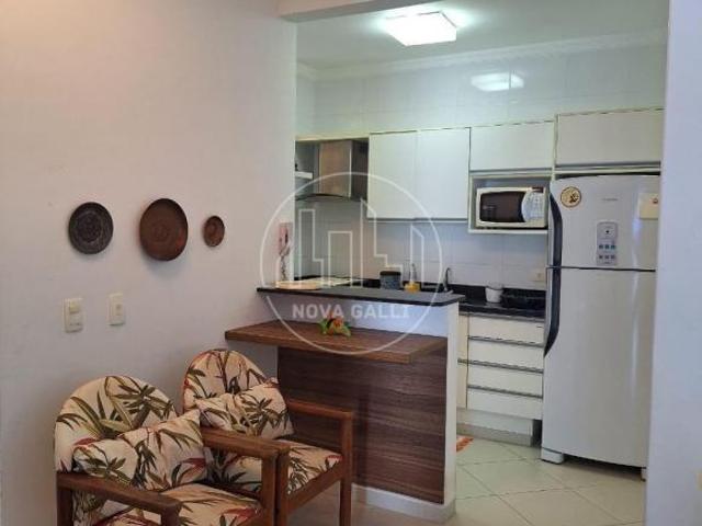 Apartamento à venda na Praia Grande