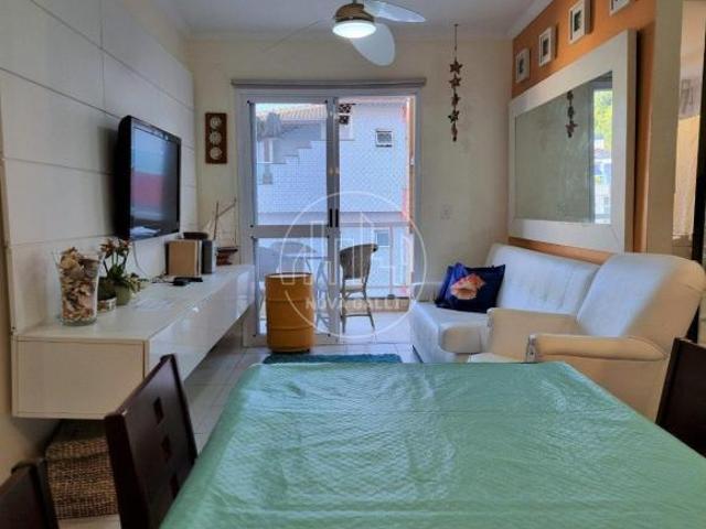 Apartamento à venda na Praia Grande