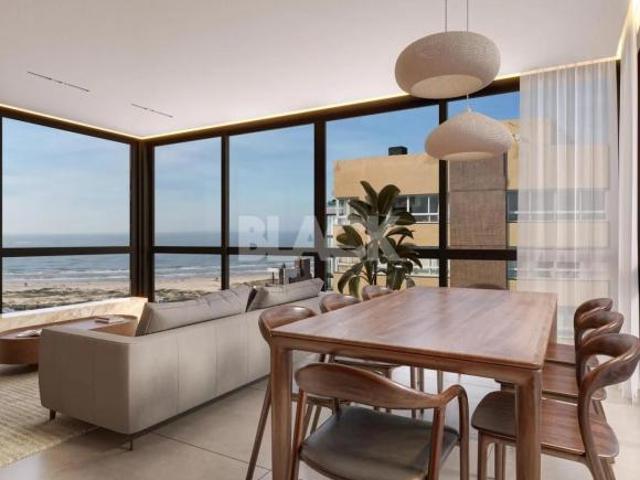 Apartamento à venda na Praia Grande