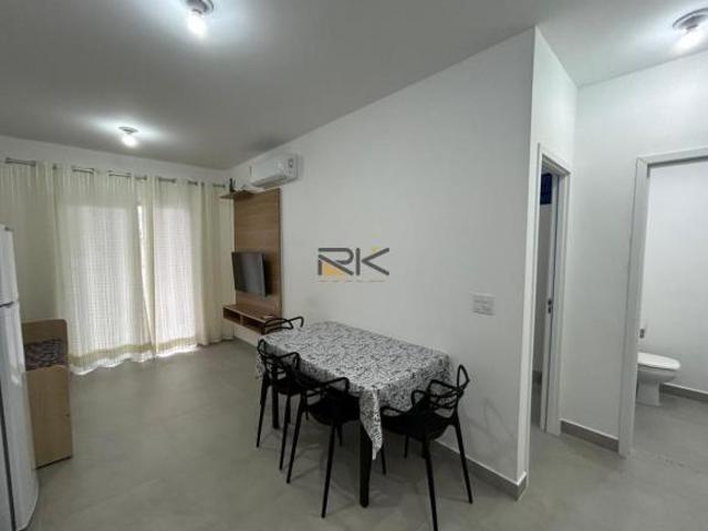 APARTAMENTO À VENDA NA PRAIA GRANDE COM 1 DORMITÓRIO,SALA DE ESTAR E JANTAR