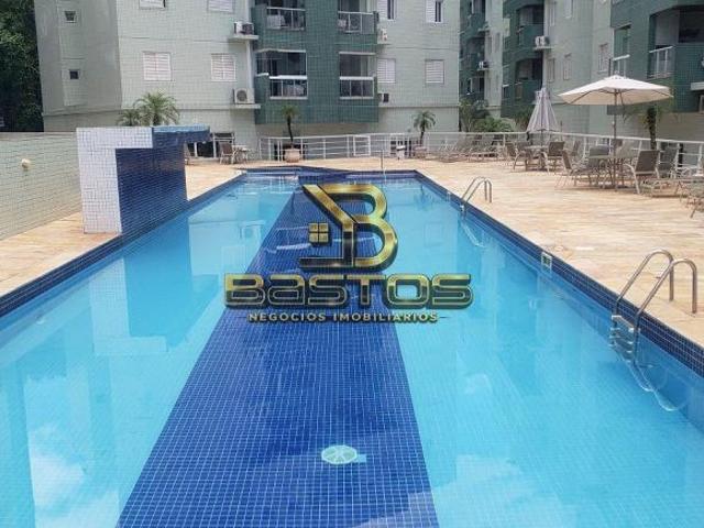 Apartamento a venda na Praia Grande de Ubatuba, em condomínio fechado com área de lazer