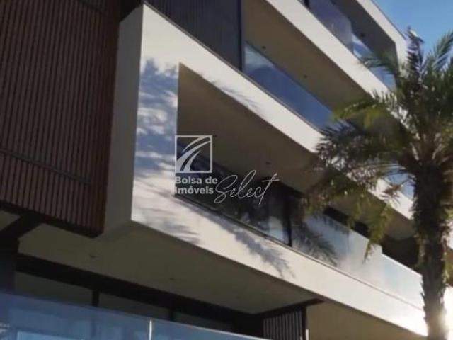 Apartamento à venda na Praia Real