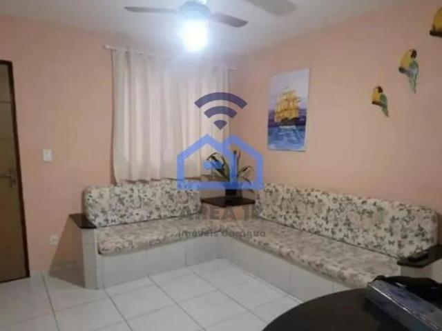Apartamento à venda na quadra da praia no bairro da Prainha em Caraguatatuba, SP