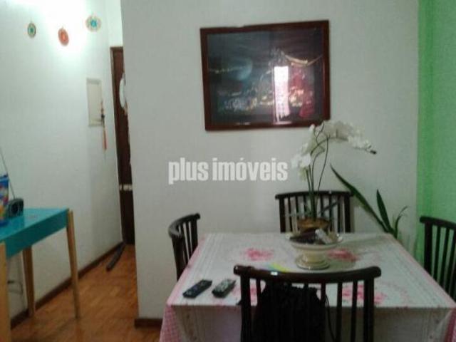 Apartamento à venda na Rua Teodoro Sampaio