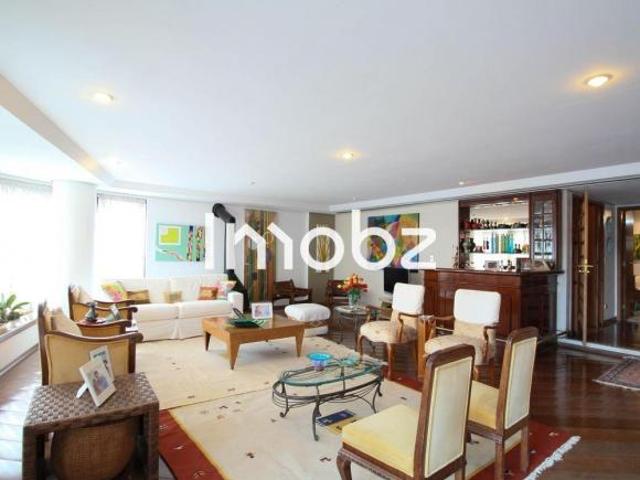 Apartamento à Venda Real Parque, 4 Quartos, 275 m2