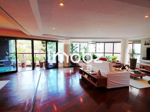 Apartamento à Venda Real Parque, 3 Quartos, 260 m2