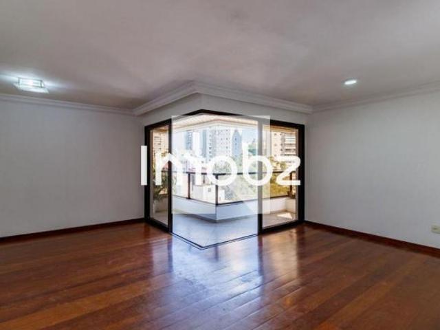 Apartamento à Venda Vila Andrade, 4 Quartos, 242 m2