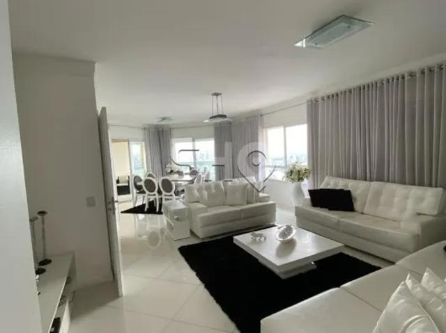 Apartamento a Venda na Rua Benta Pereira 03 Suites 03 Vagas Santa Terezinha