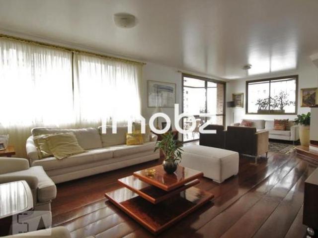 Apartamento à Venda Real Parque, 4 Quartos, 306 m2