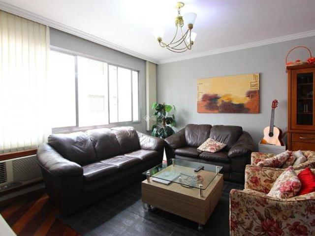 Apartamento à venda na Rua Carlos Trein Filho, Auxiliadora