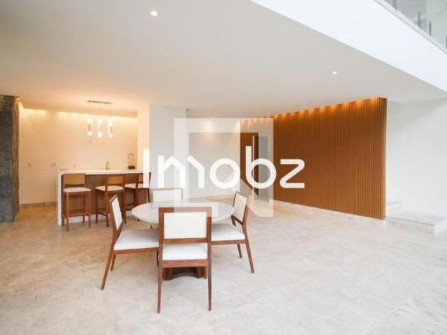 Apartamento à Venda Itaim Bibi, 2 Quartos, 200 m2