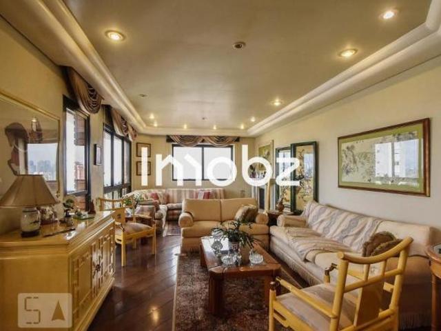 Apartamento à venda na Rua Fernandes Moreira, 570 Chácara Santo Antonio São Paulo SP CEP: 04