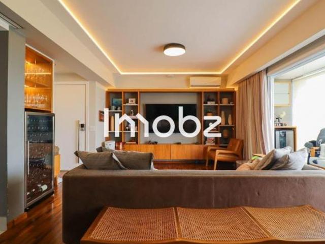 Apartamento à venda na Rua Fradique Coutinho, 771 Pinheiros São Paulo SP CEP: 05416 011