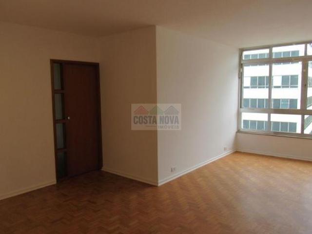 Apartamento à venda na Rua Frei Caneca, bairro Consolação, 2 quartos, 1 vaga