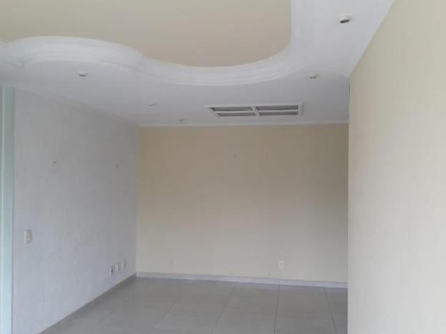 Apartamento à venda na Rua Giovanni Boltraffio, 370 Jardim Santa Emilia São Paulo SP CEP 041