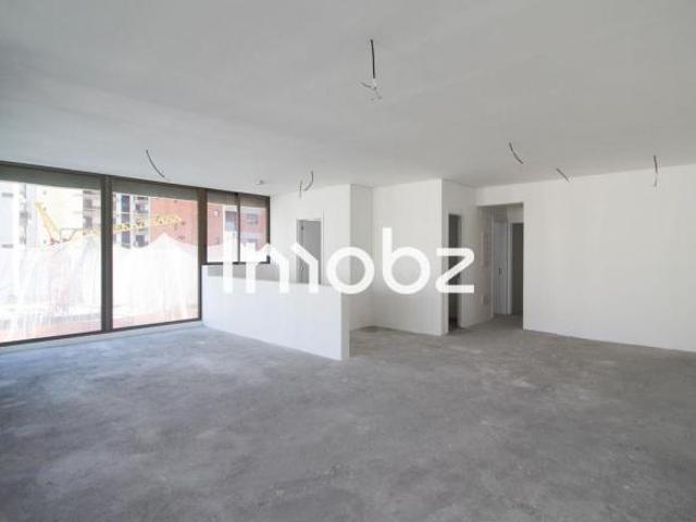 Apartamento à Venda Itaim Bibi, 2 Quartos, 137 m2