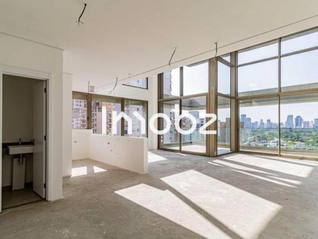 Apartamento à Venda Itaim Bibi, 2 Quartos, 137 m2