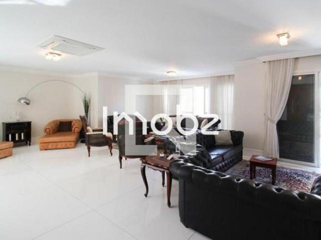 Apartamento à Venda Itaim Bibi, 2 Quartos, 200 m2