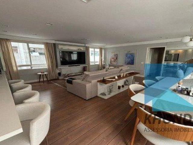Apartamento à venda na Rua Oscar Freire