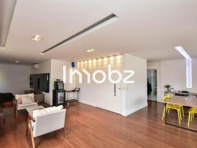 Apartamento à venda na Rua Pedro Avancine, 363 Real Parque São Paulo SP CEP: 05679 160