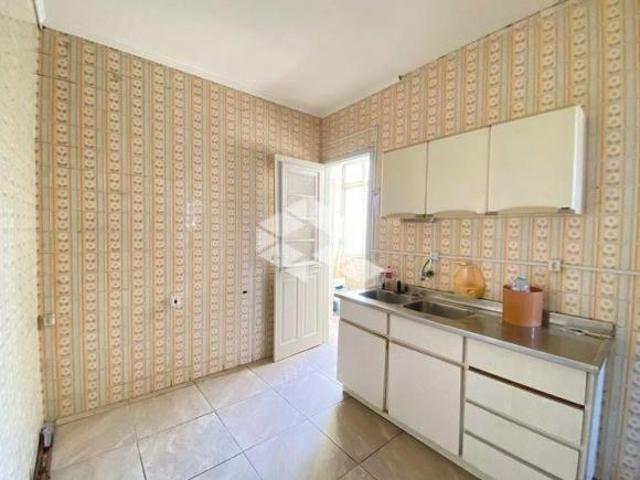 Apartamento à venda na rua Pelotas com 03 dormitórios / quartos no bairro Floresta em Porto Alegre /