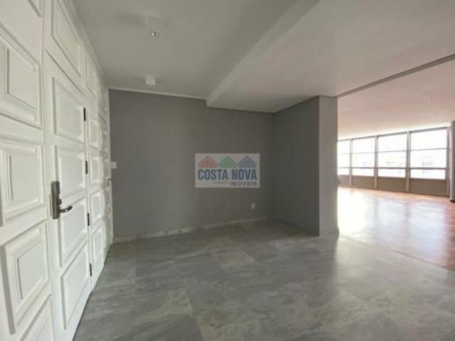 Apartamento à venda na rua Piauí, Higienópolis