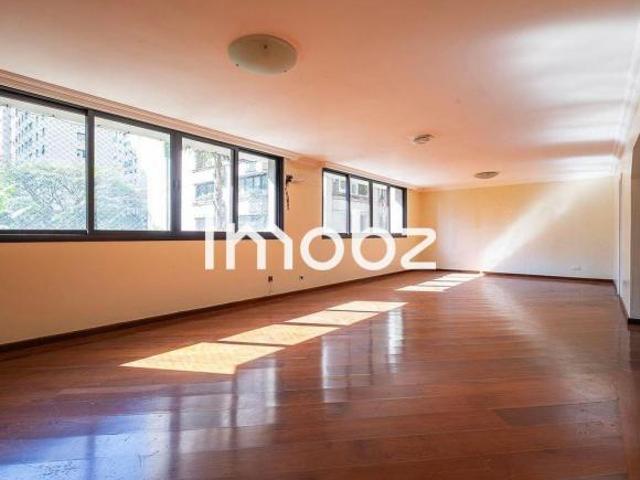 Apartamento à venda na Rua Professor Artur Ramos, 350 Jardim Europa São Paulo SP CEP: 01454