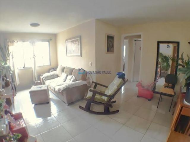 Apartamento a venda na R. Guiratinga Vila da Saúde, SP: metrô próximo e praticidade total